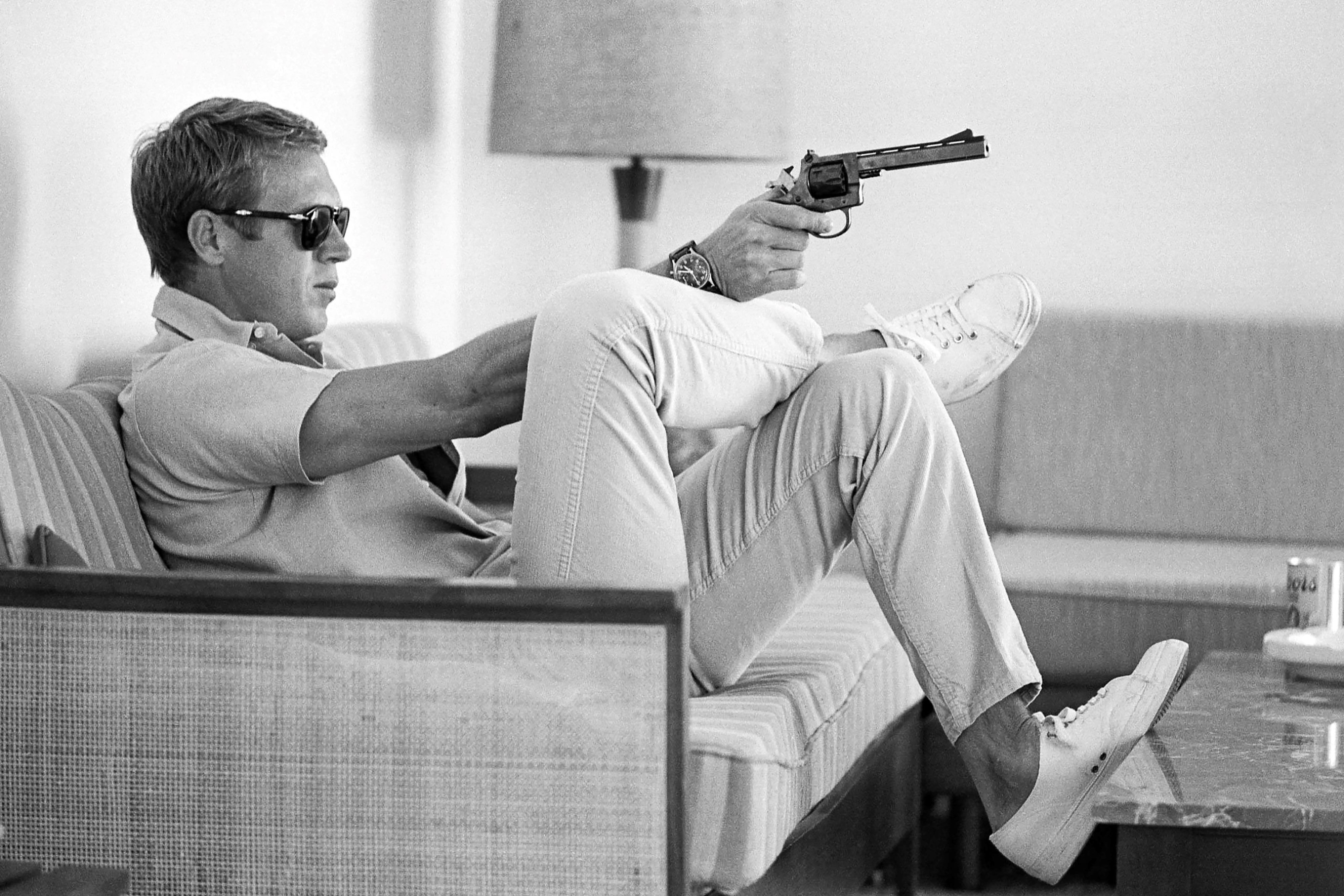 Steve McQueen Takes Aim (1963)